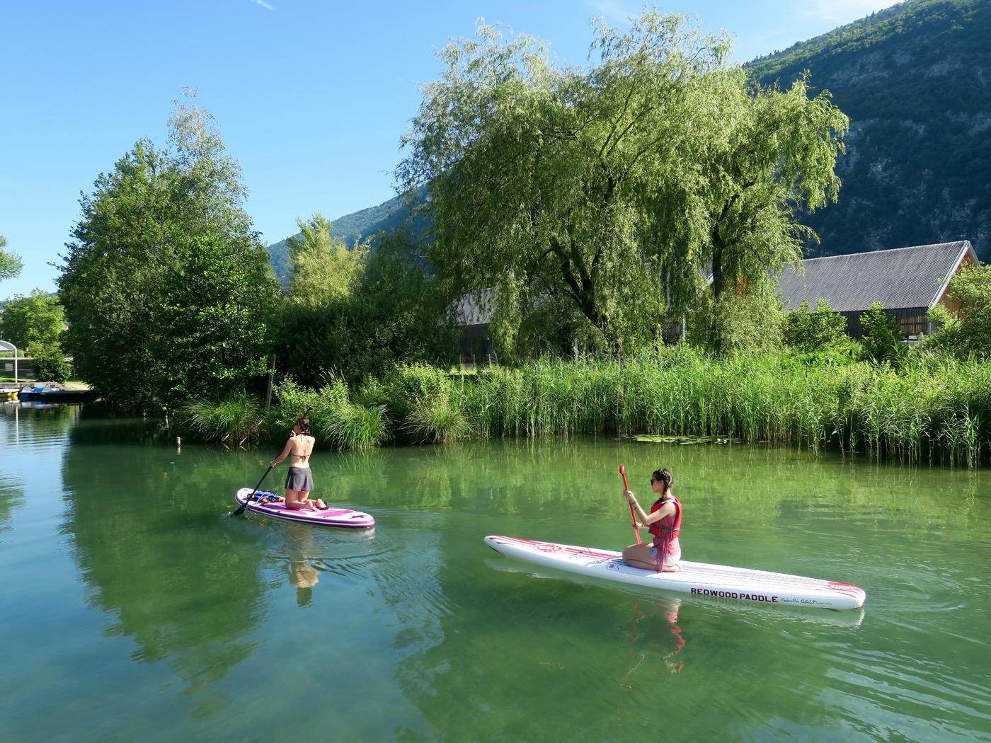 Paddle sur le Lac d'Aiguebelette - Découvrir les Alpes
