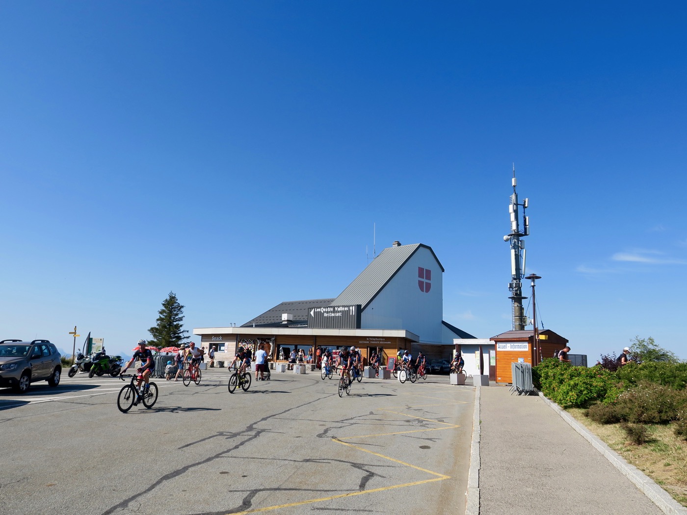Le Revard, superbe panorama sur le Lac du Bourget - Découvrir les Alpes