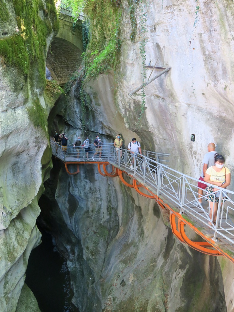 Les Gorges du Fier, l'incroyable canyon haut-savoyard - Découvrir les Alpes
