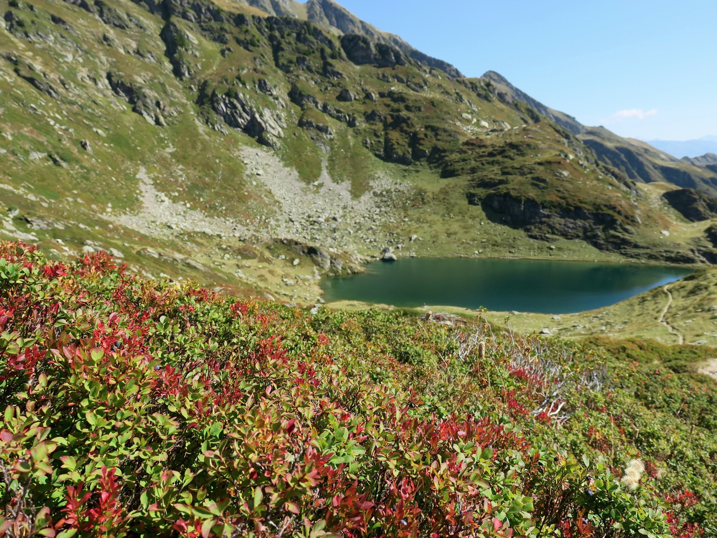 Le Grand Arc (2482m), imposante sentinelle de la Combe de Savoie ...