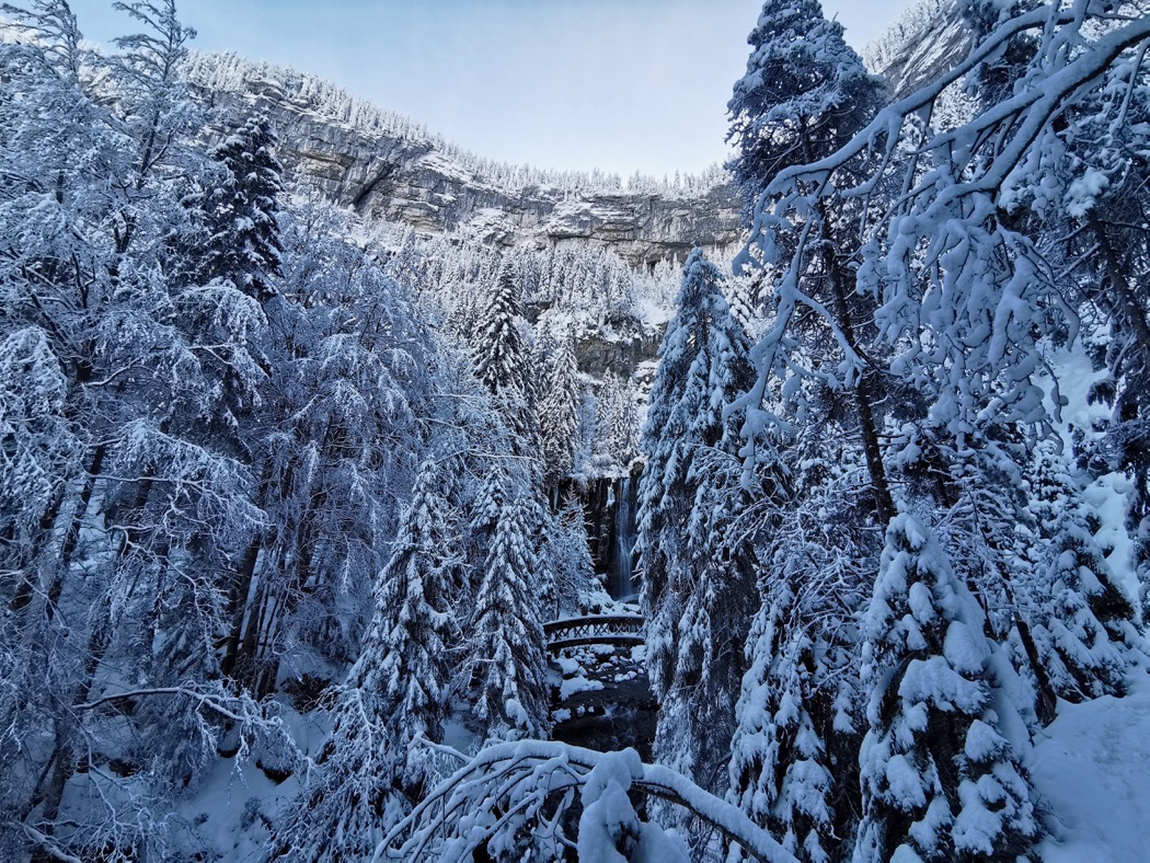 Le Cirque de Saint Même en mode rando raquettes - Découvrir les Alpes
